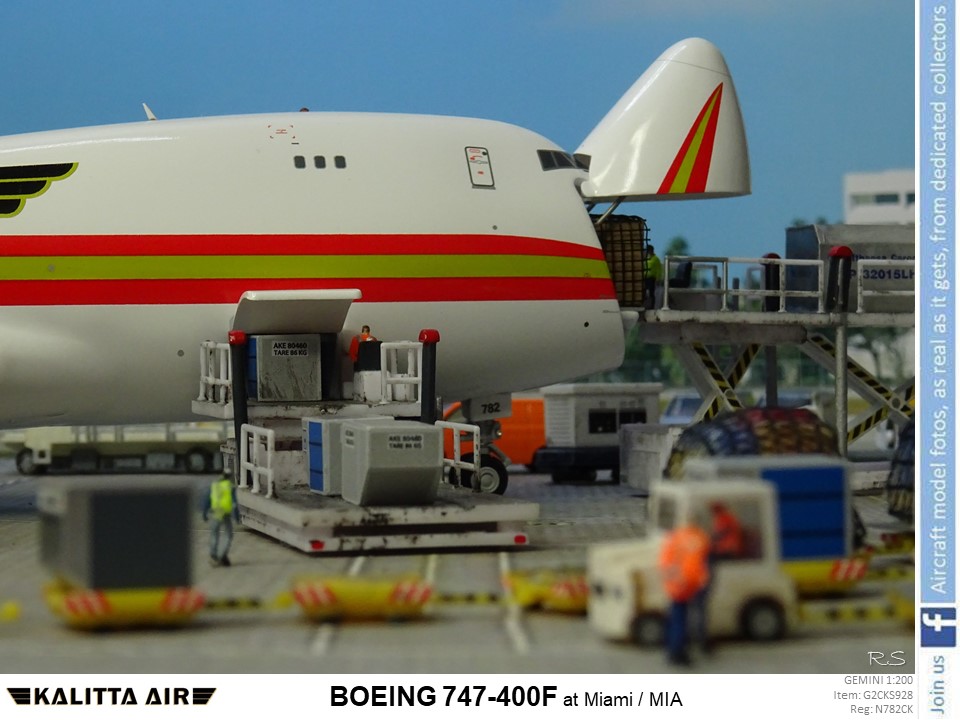 2 fb B744F Kalitta MIA GJ 1.jpg | MAF - Model Airliner Forum