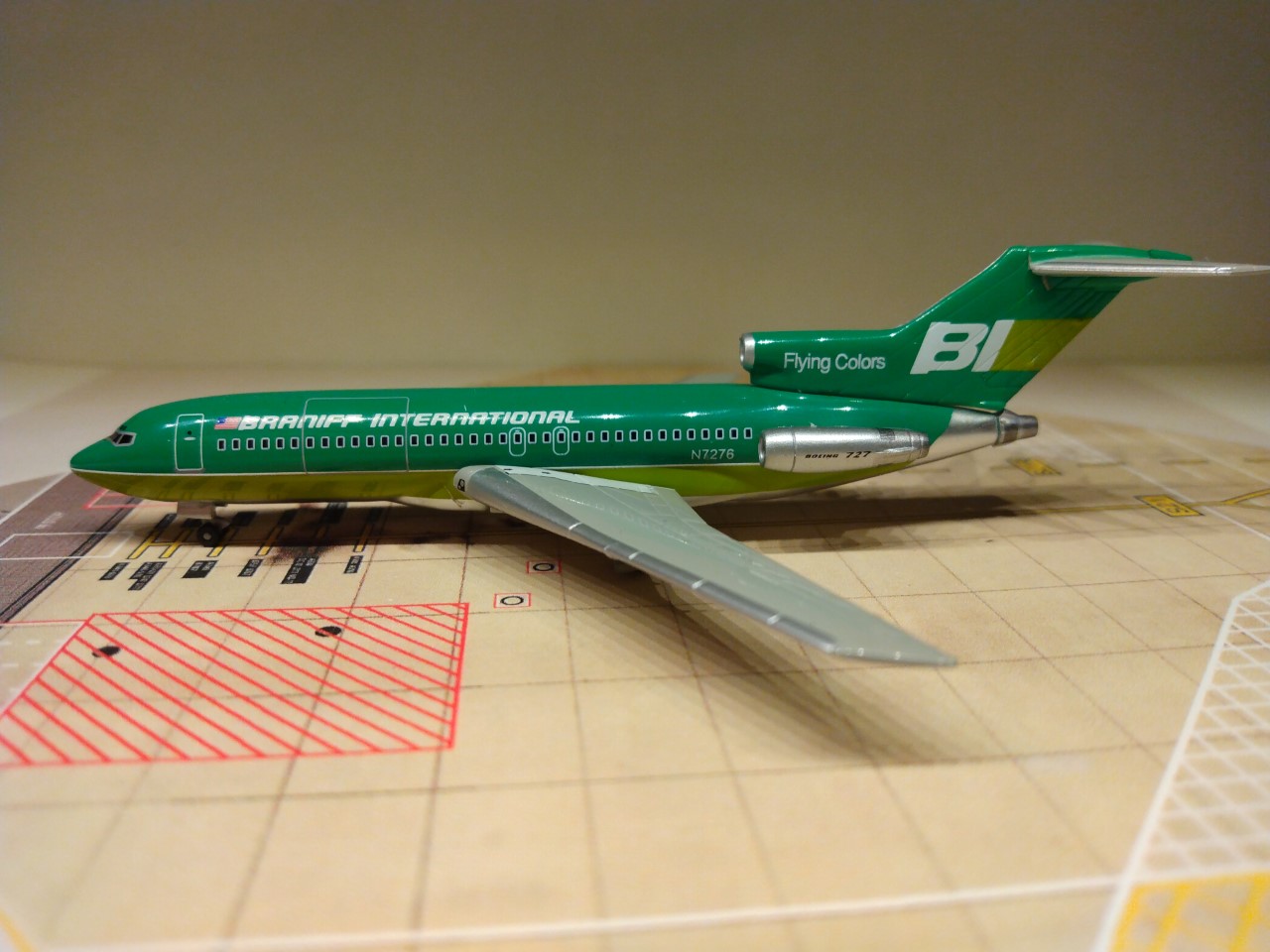 Braniff 727-027QC N7276 L.jpg | MAF - Model Airliner Forum