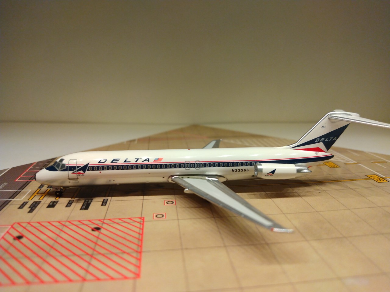 Delta DC-9-32 1980 N3336L L.jpg | MAF - Model Airliner Forum