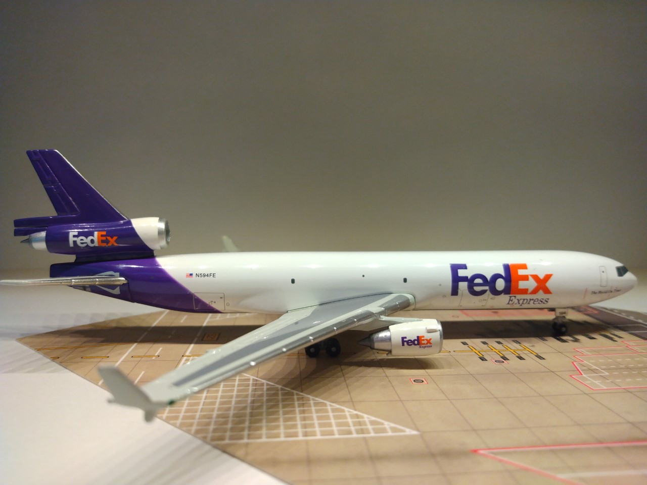 FedEx Express MD-11F 1994 N594FE R.jpg | MAF - Model Airliner Forum