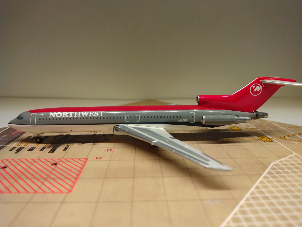 Northwest B727-251A N290US L.jpg | MAF - Model Airliner Forum